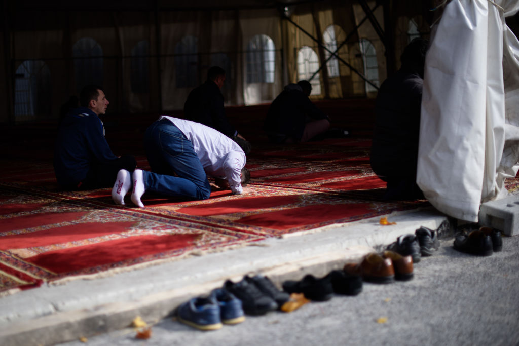 Austria’s Conservatives demand total ban on Islamic Sharia law ...